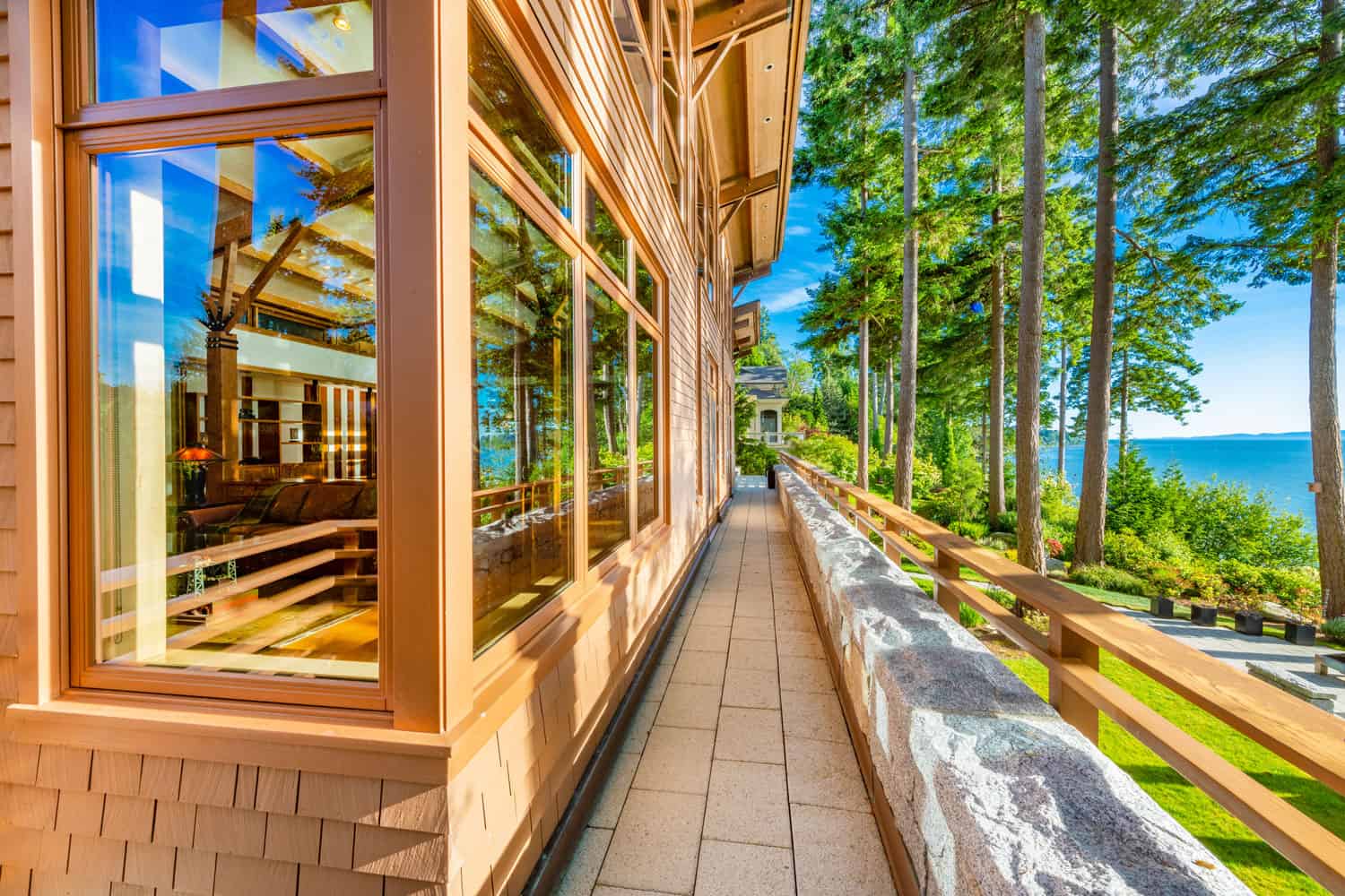 LoĒ²-272/270 Solar Control Glass | Cardinal Glass Industries